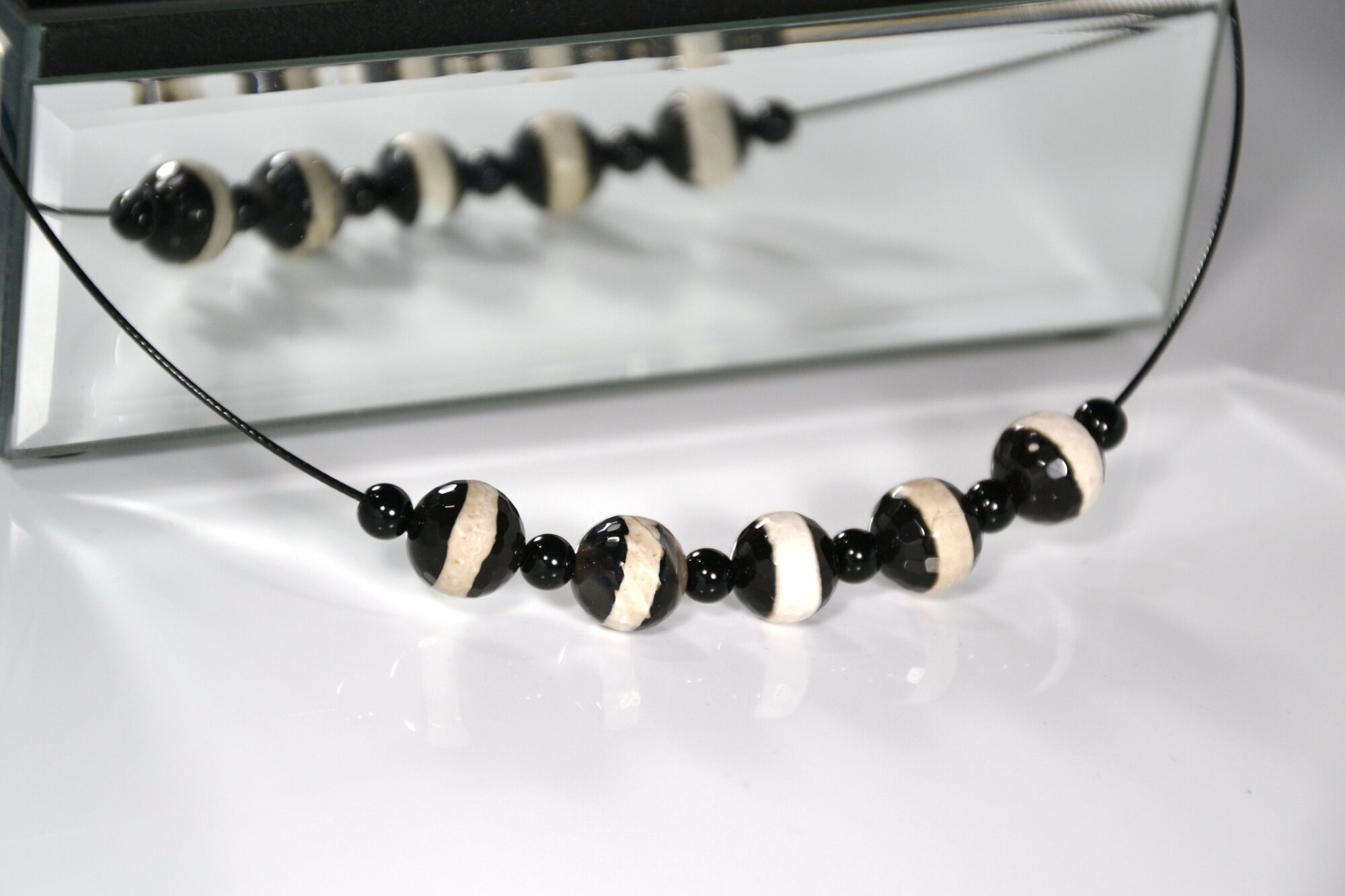 Колье, агат