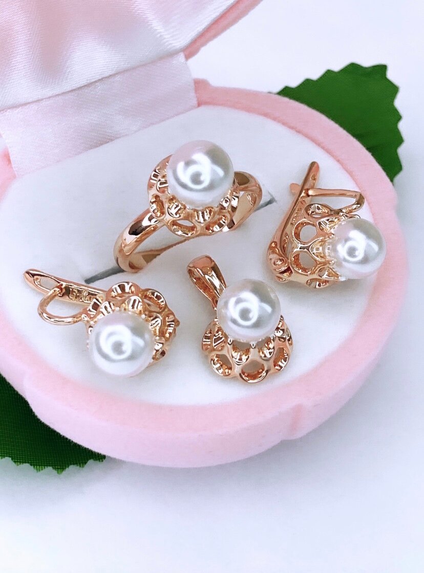 Комплект бижутерии