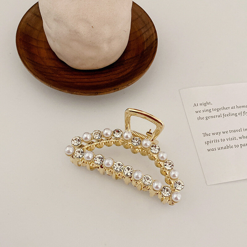 Заколка для волос "Горный хрусталь", жемчужная, со стразами