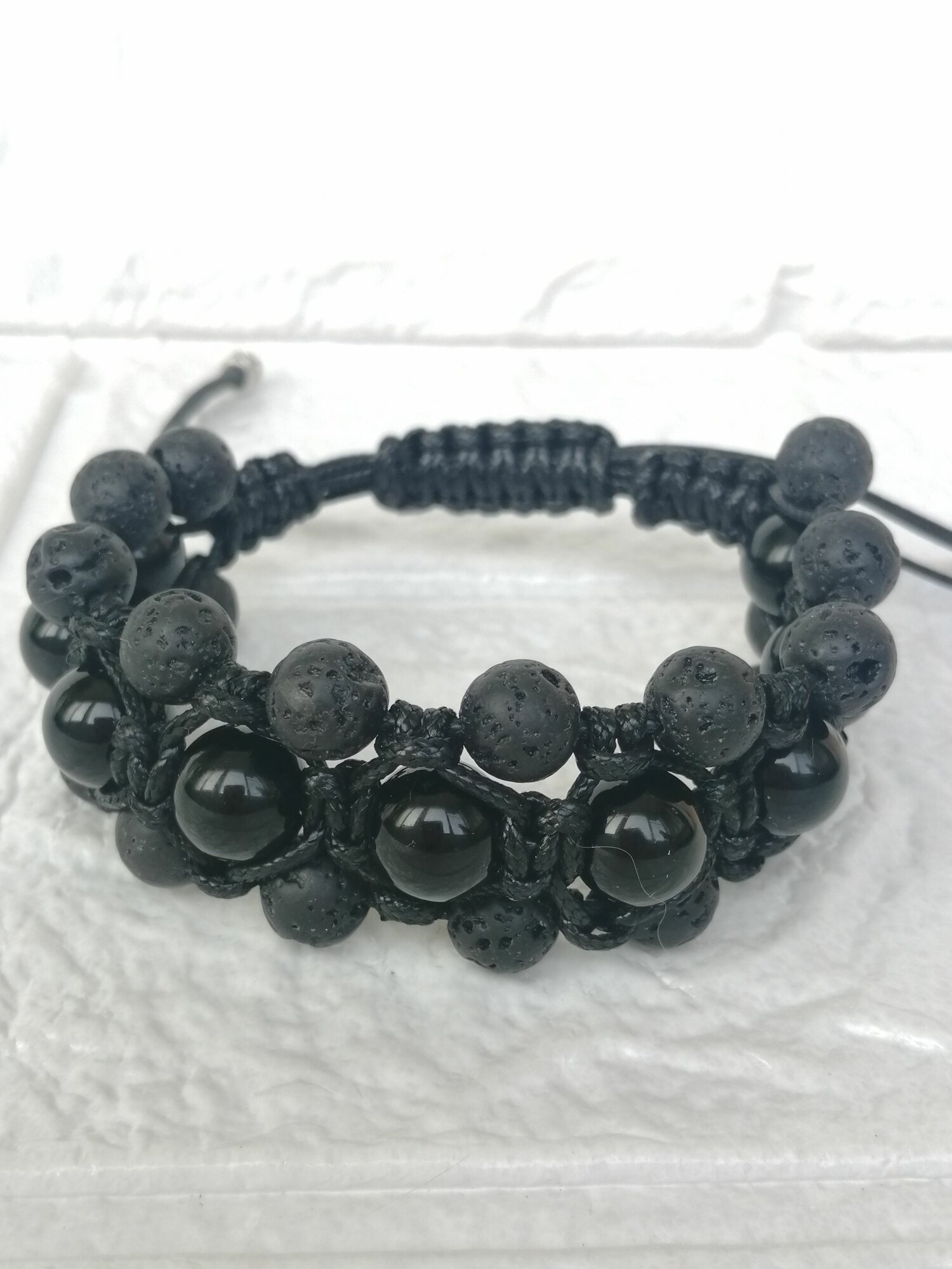 Плетеный браслет