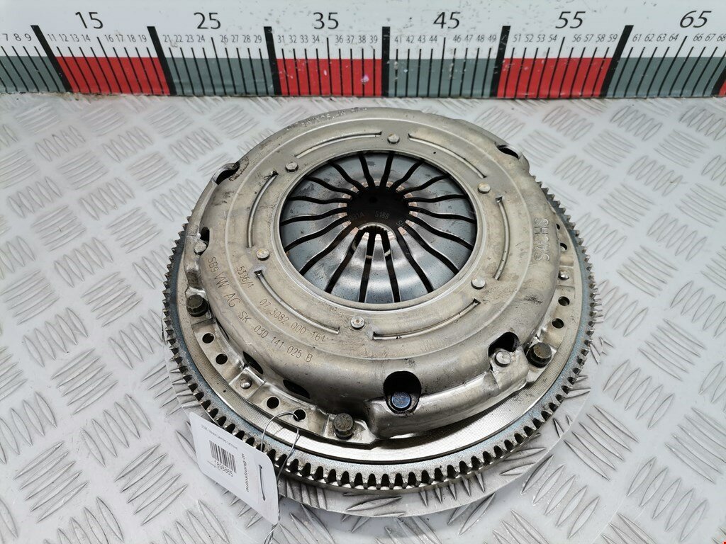 Маховик (демпфер сцепления) Volkswagen Fox 03D105269D арт. 1898865