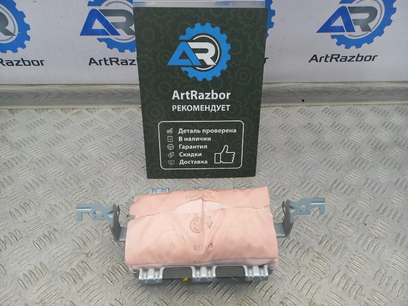 Б/У Подушка безопасности пассажирская (в торпедо) Mazda Mazda 3 BM / Мазда Мазда 3 BM 2.0 PE-VPS хэтчбек 2015