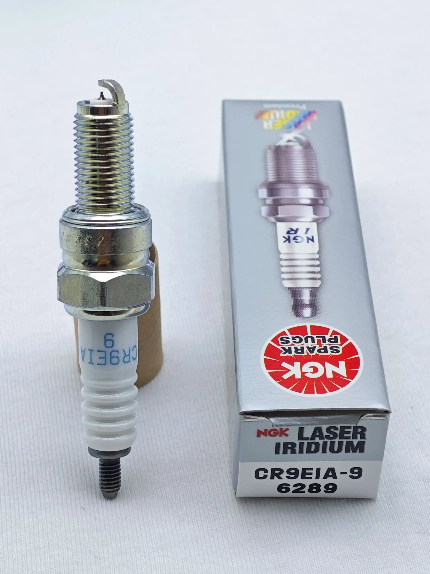 1 шт. оригинальная иридиевая Свеча зажигания NGK CR9EIA-9 6289 OEM 94701-00408 920700014-09482 00557-09482 00558-94700 00408-94701 и т. д.