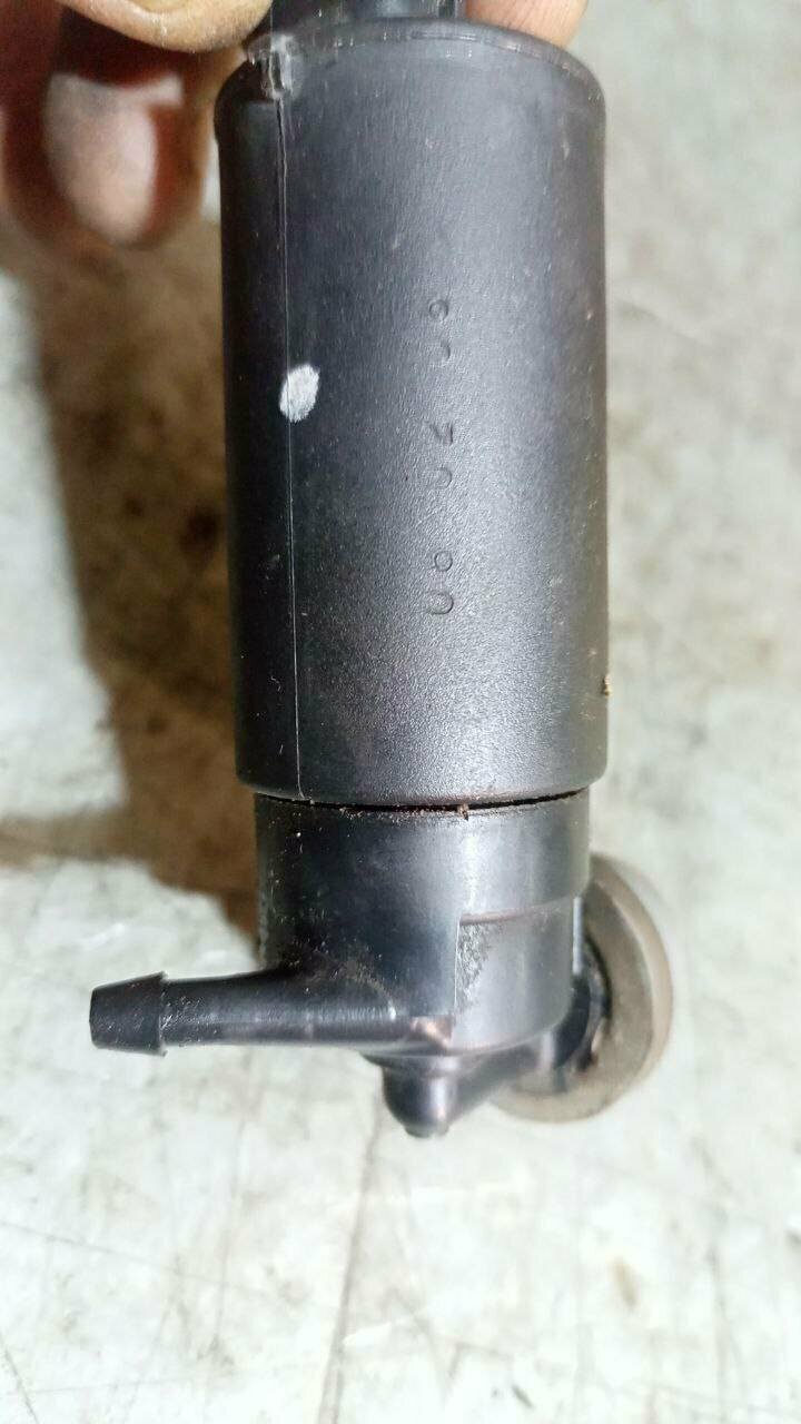 Моторчик стеклоочистителя фар Toyota Corolla Verso E121 (2001 - 2004) 8528002021