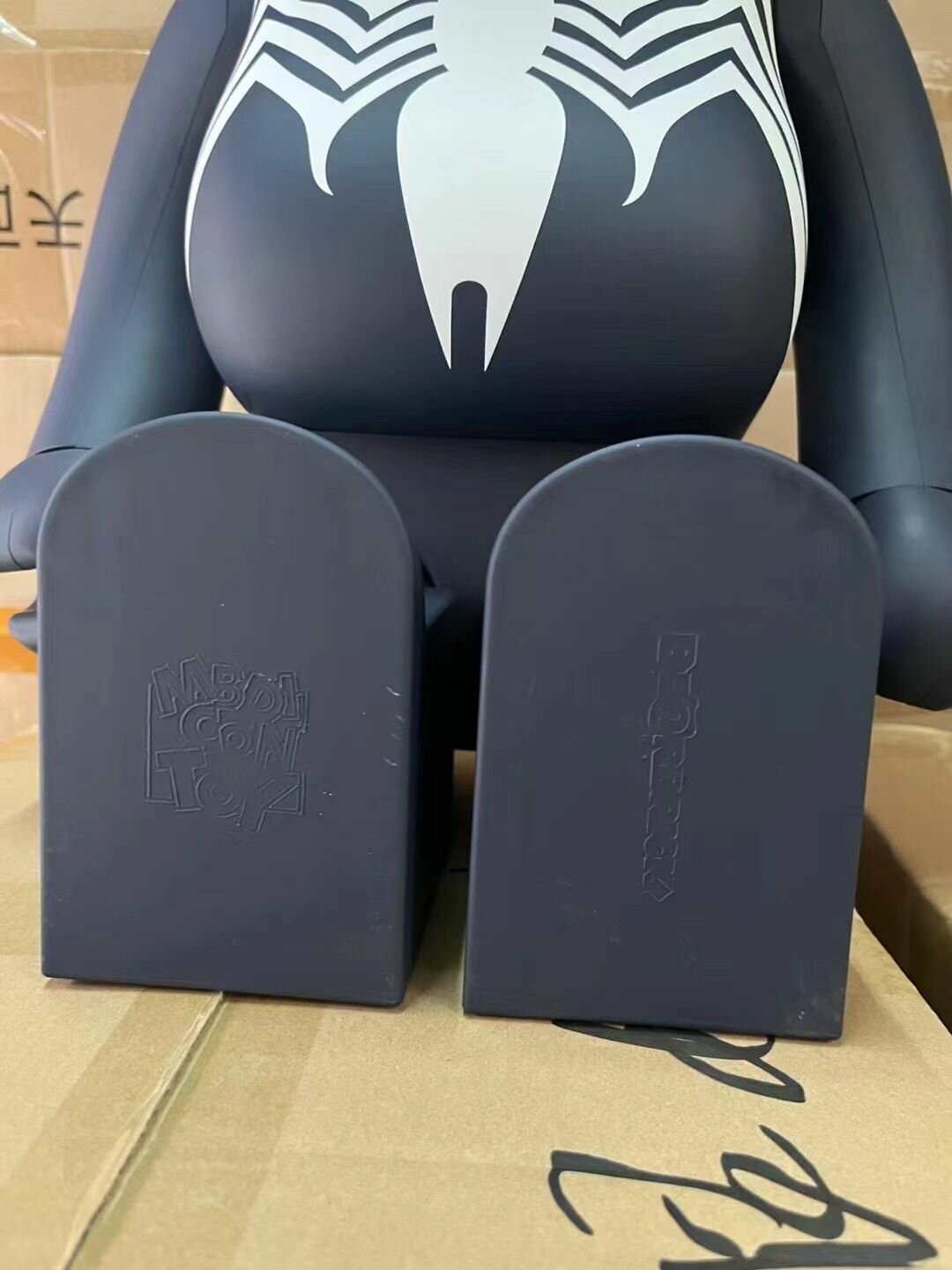 Bearbrick фигурка "Веном"(28CM) — фото 1