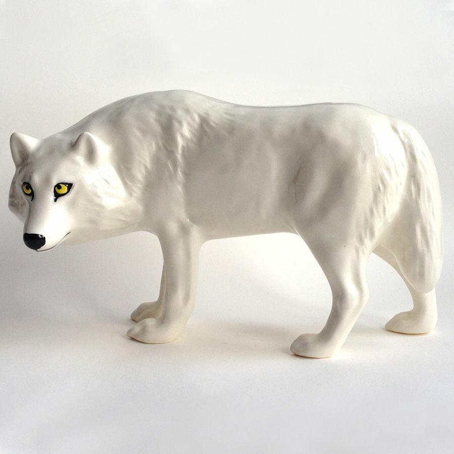 Фаянсовая скульптура Волк белый