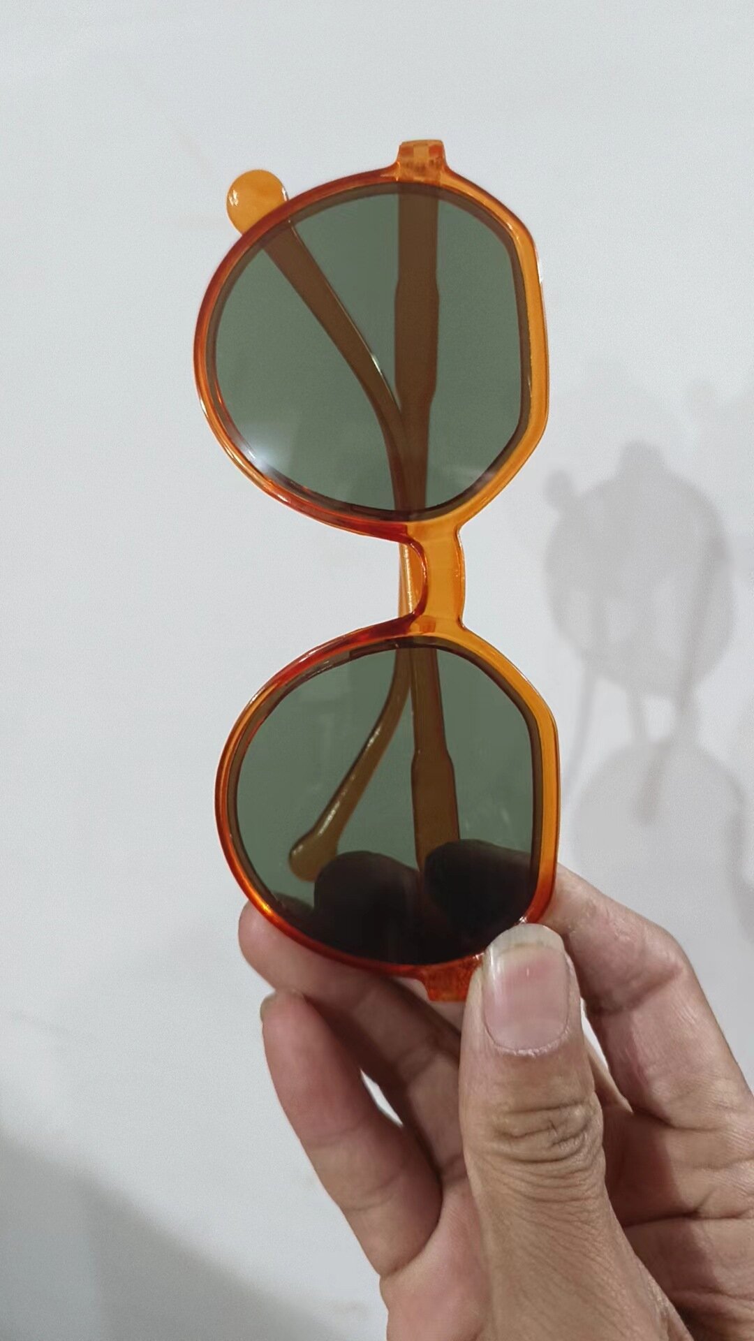 Солнцезащитные очки