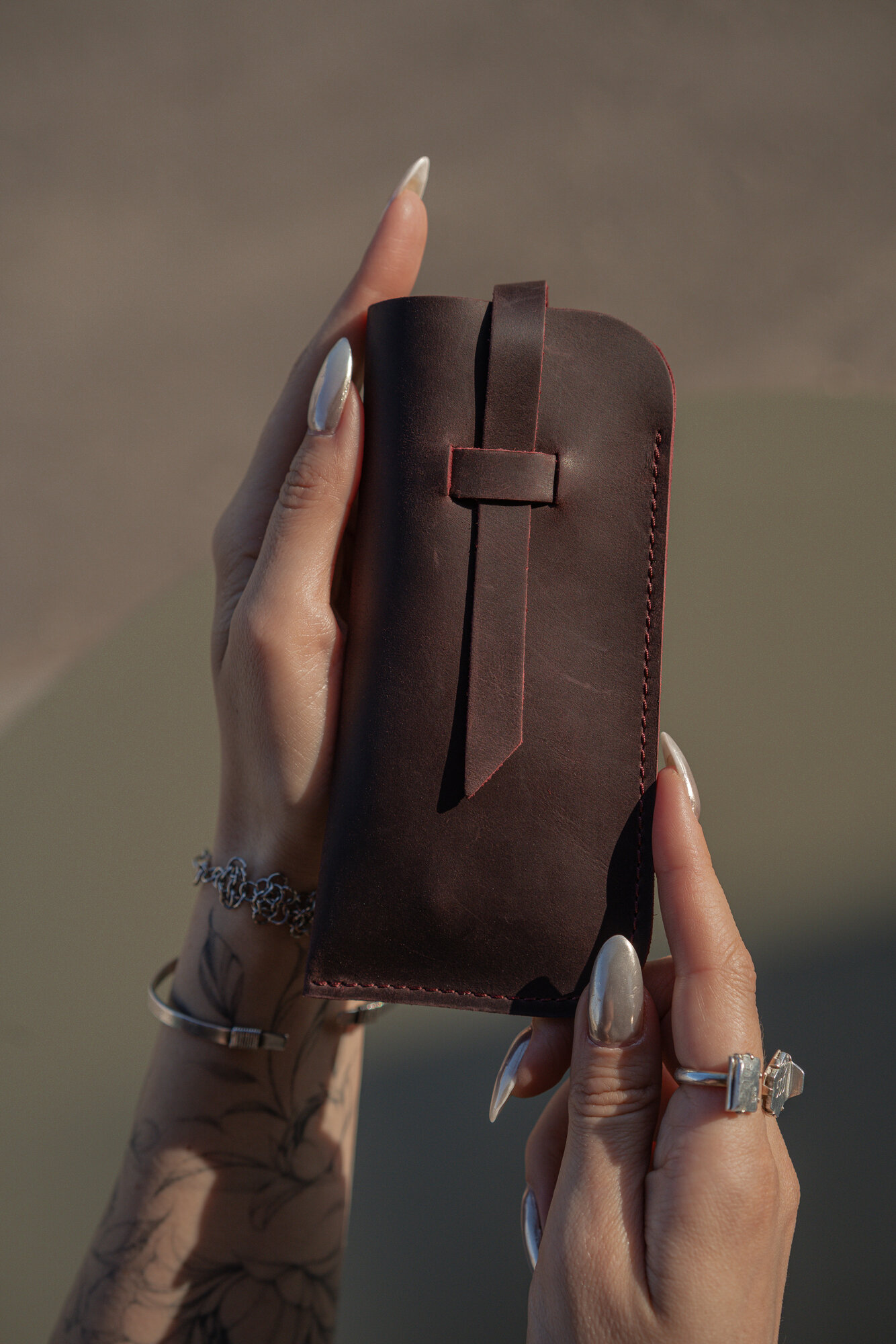 Футляр для очков из натуральной кожи, кожаный очечник с ремешком, чехол для очков унисекс: мужской или женский