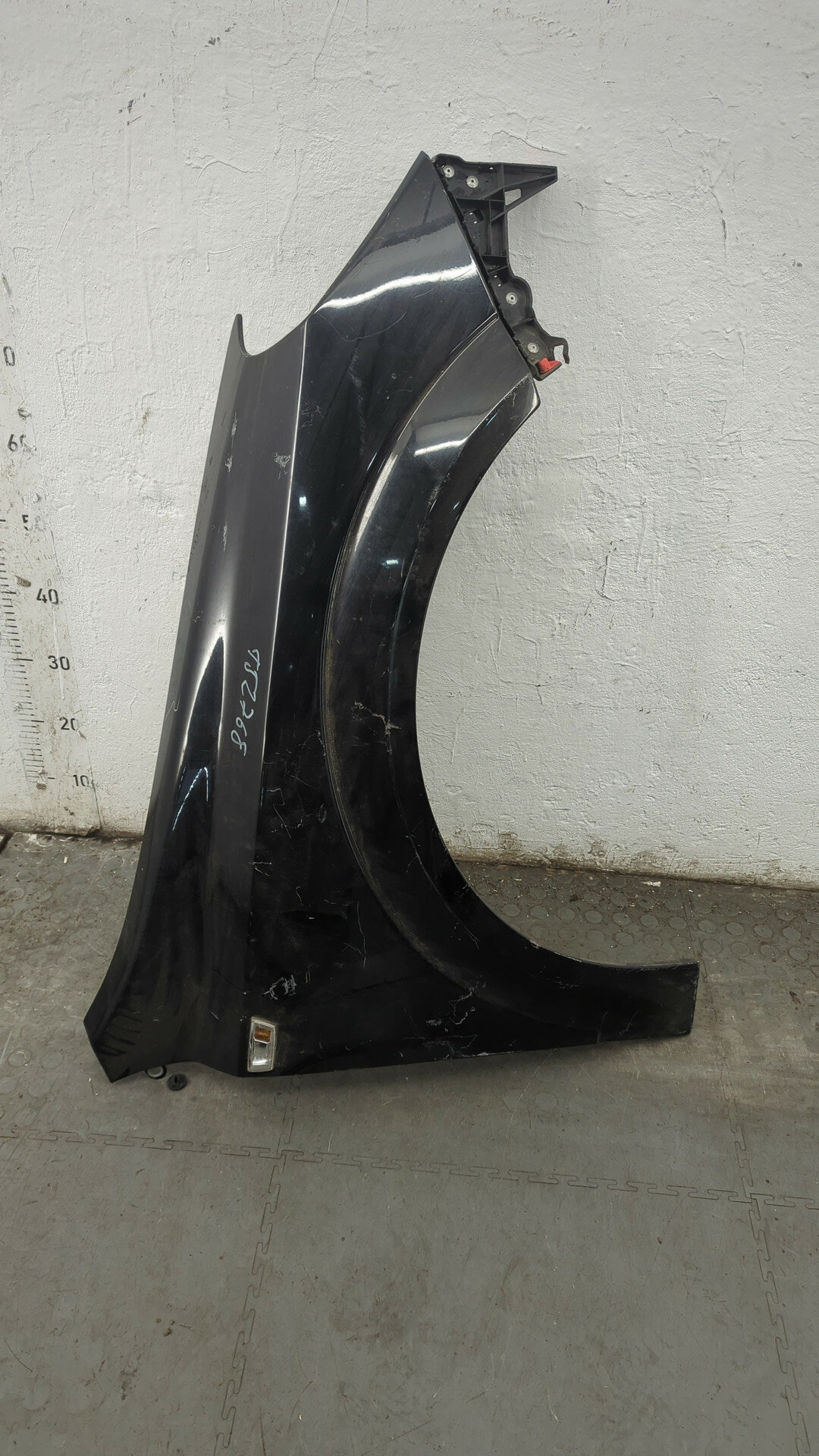Крыло правое переднее Opel Astra H Б/У