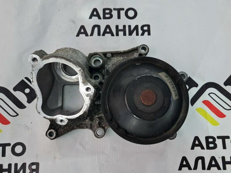 Насос водяной помпа BMW X5 E70 2007-2013