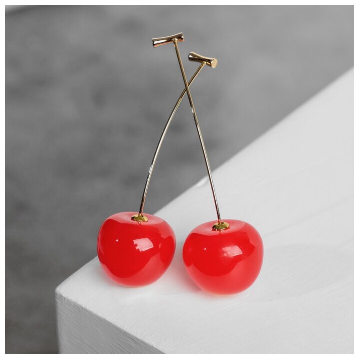 Серьги, пластик