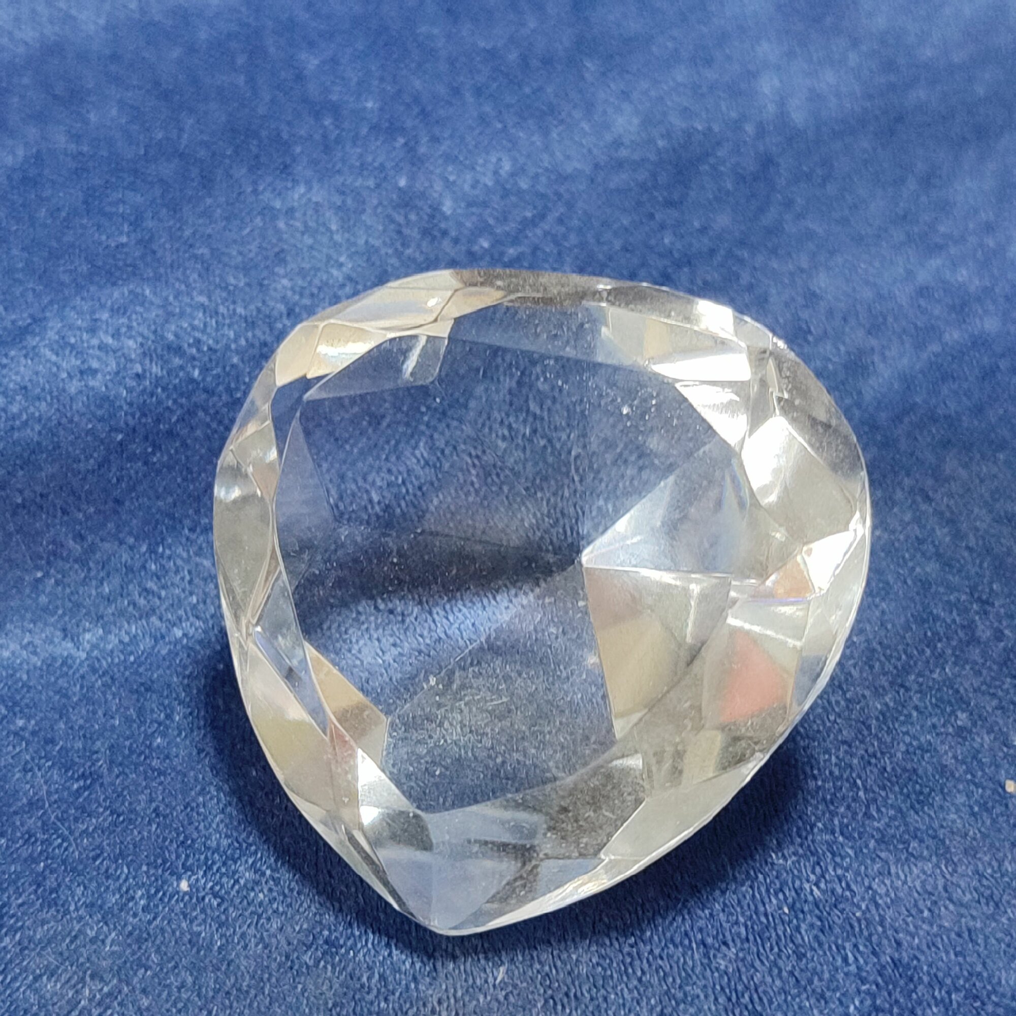 Кристалл стеклянное сердце