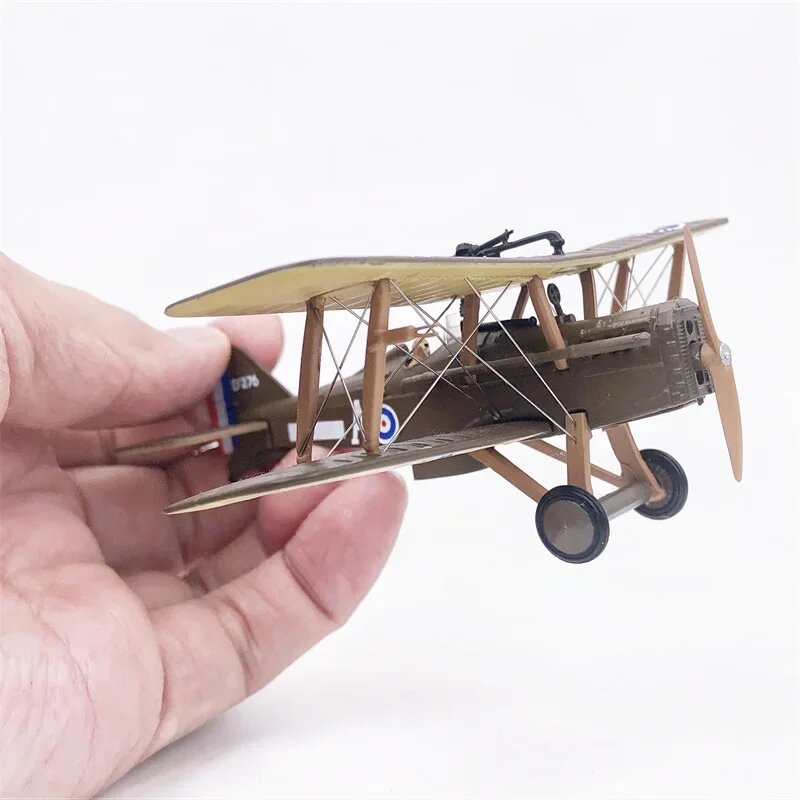 Модель самолета "Красный Барон" из металла