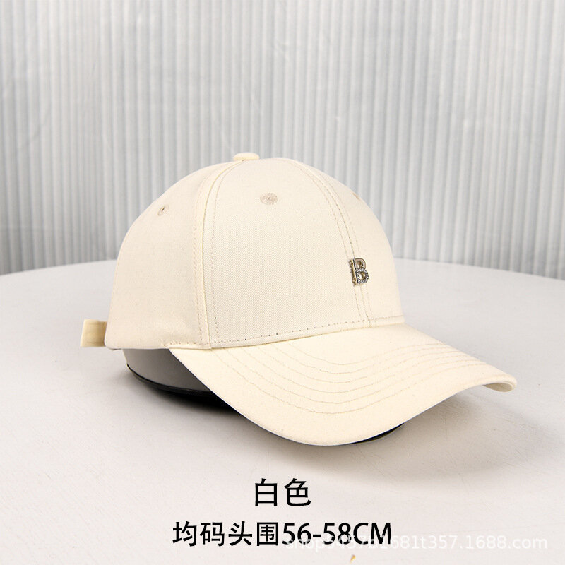 Весенние и летние новые бейсболки для мужчин и женщин, европейские и американские однотонные металлические бейсболки с буквой B, маленькие широкополые козырьки для женщин, открывающие лицо.
