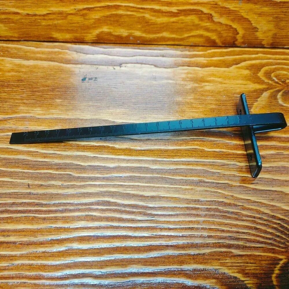 Линейка с разметкой. Направляющая Параллельный упор для циркулярки, лобзика, циркулярной дисковой пилы