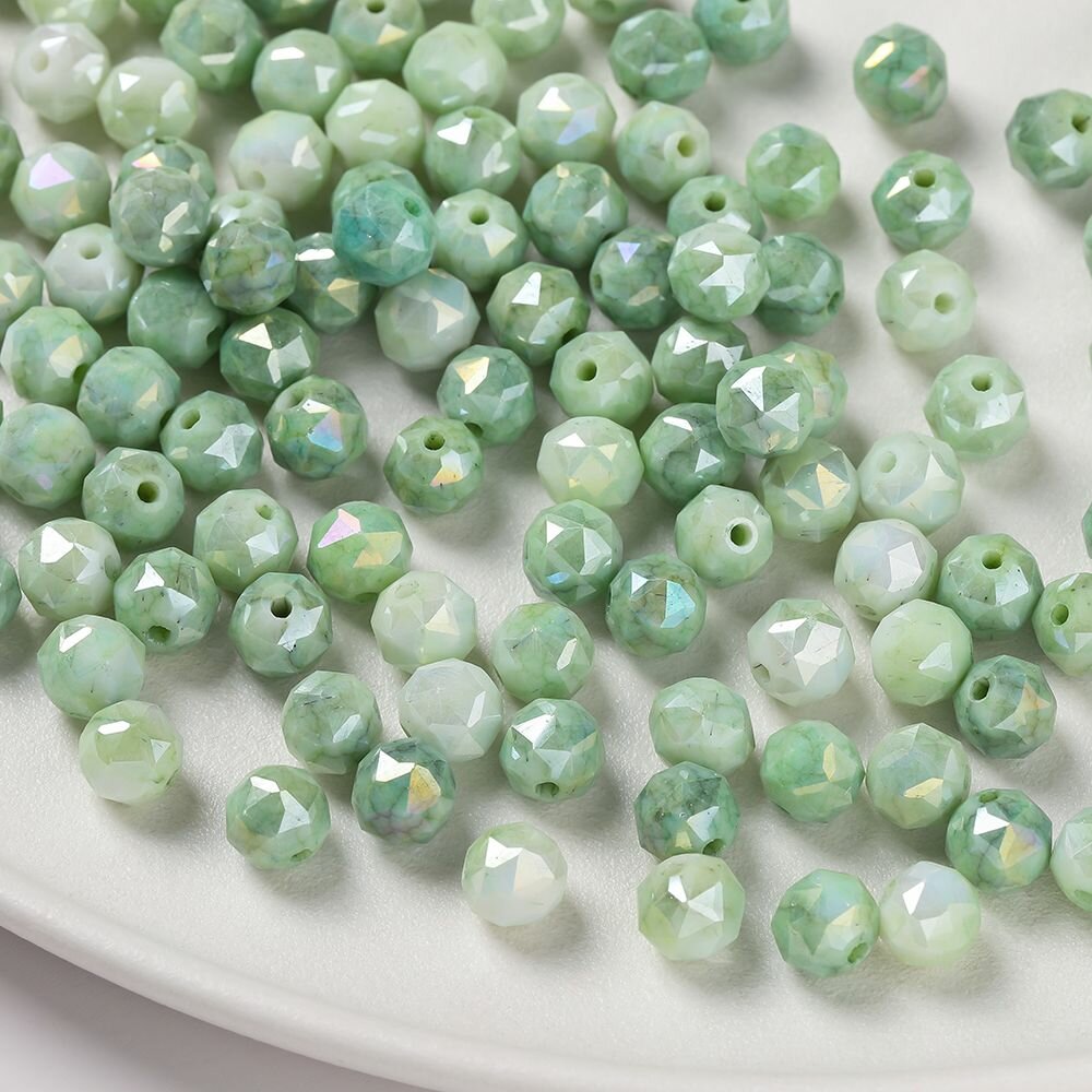 Фианит граненый 8 мм, бусины натуральные для рукоделия и украшений, 20шт, цвет зеленый