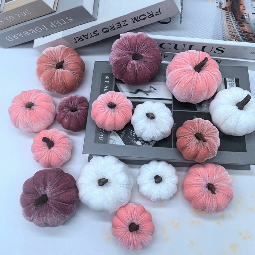 Маленькие бархатные тыквы для осеннего декора. Искусственные тыквы.