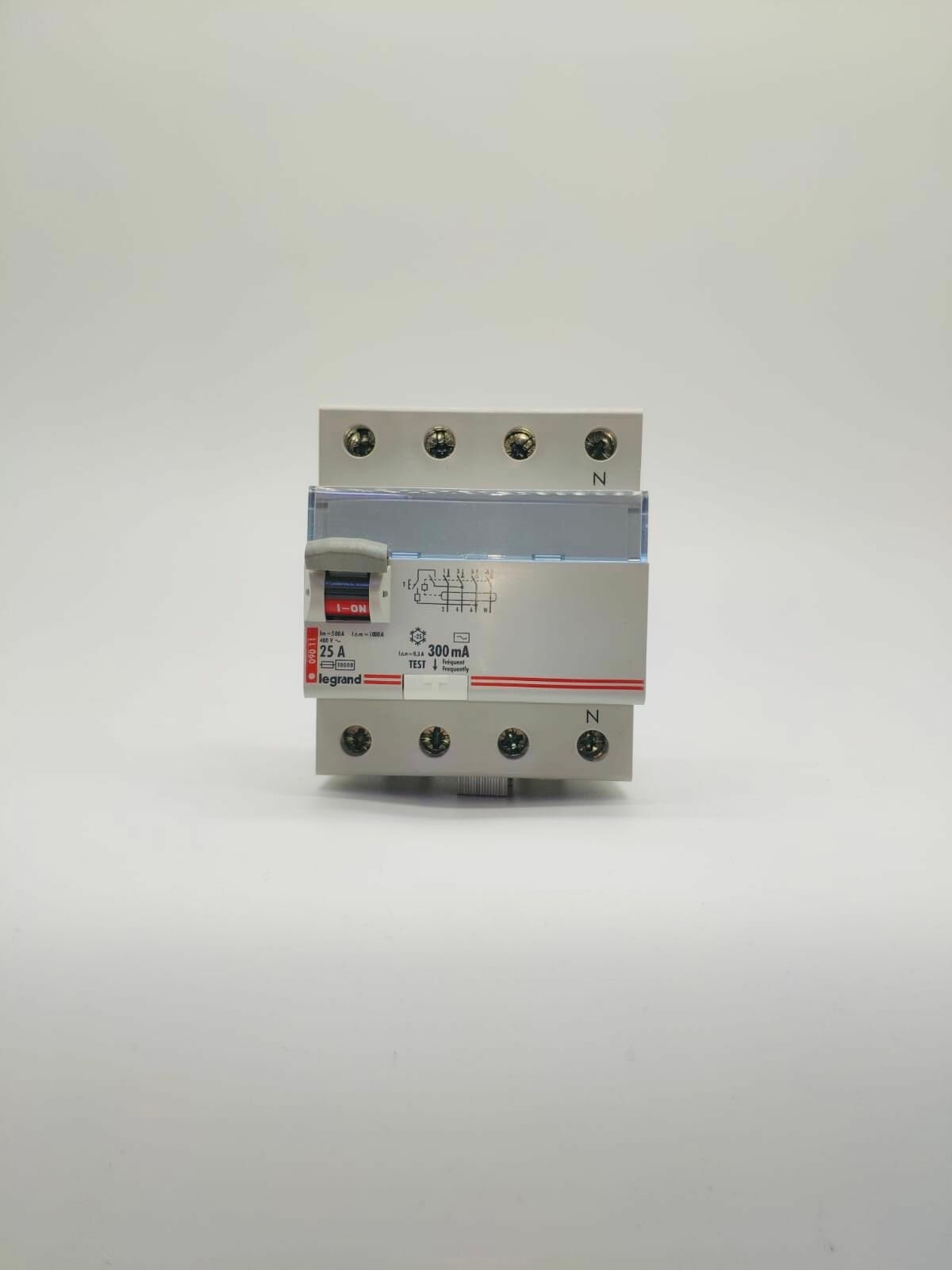 Устройство защитного отключения Legrand DX 4-полюсный 25А тип С 300мА