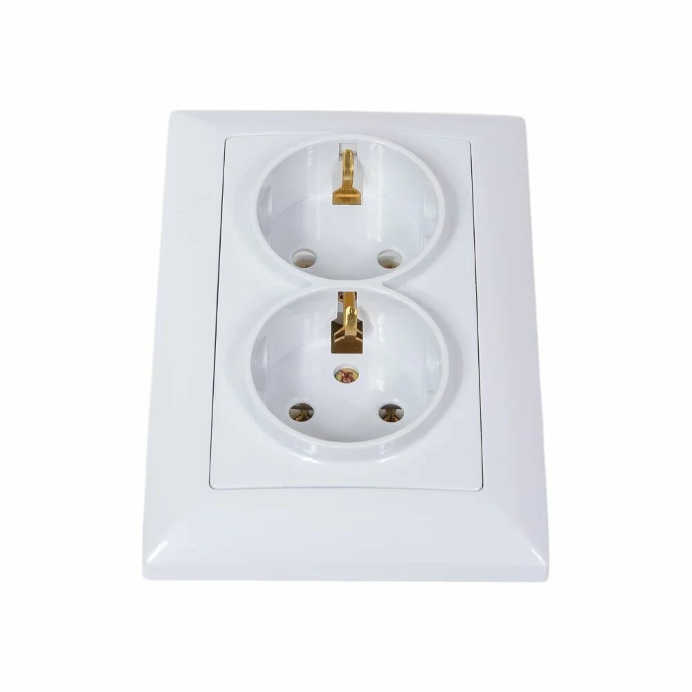 Розетка Intro Solo 4-205-01 с заземлением двойная 2x2P+E Schuko, 16А-250В, IP20, СУ, белый, Б0053674