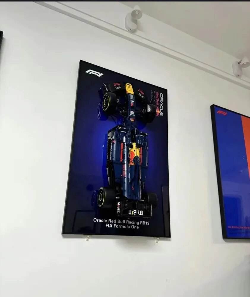 Постер Red Bull Racing RB20 F1 Car в раме 50x80 см. Готовый подарок для фанатов Формулы-1 — фото 1