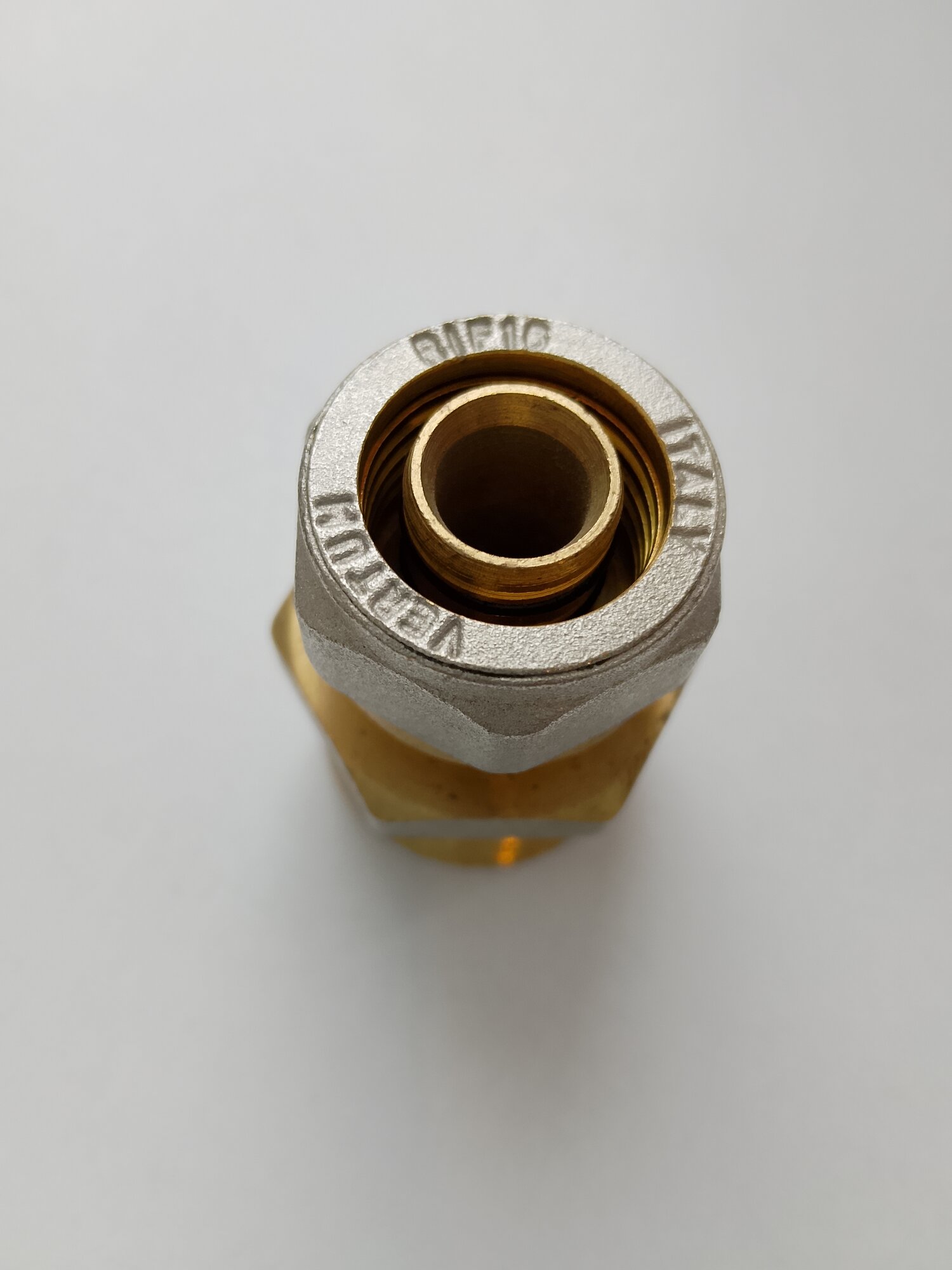 Муфта-цанга VERTUM, латунь-хром, диаметр 16, наружная резьба 3/4