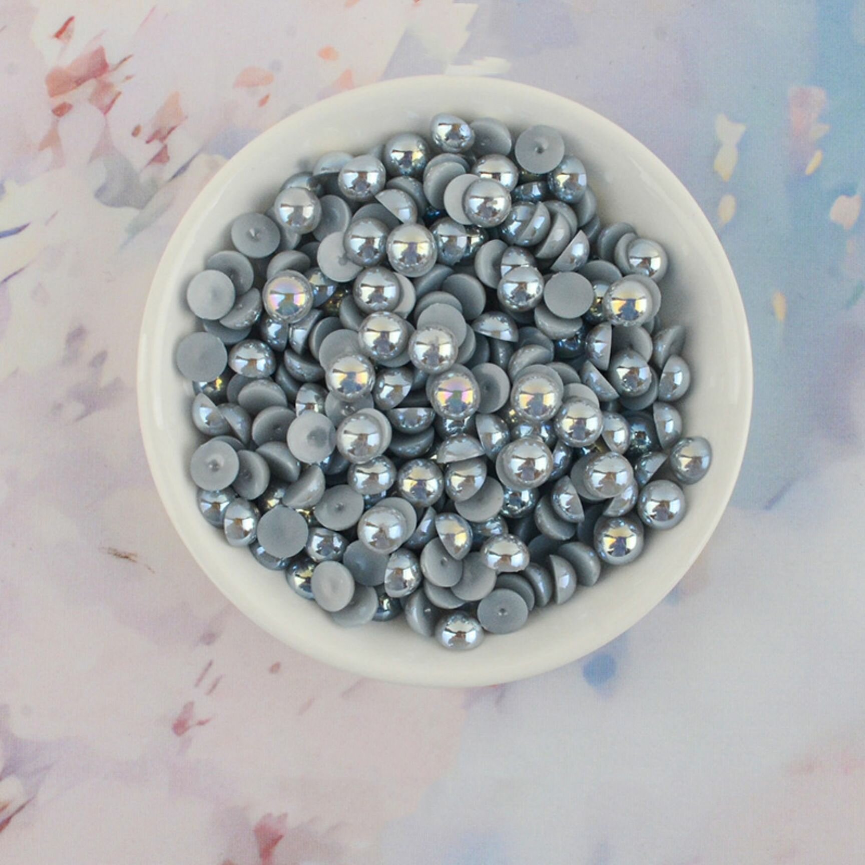 Полужемчуг 500 шт. 3 мм, цветной ABS, плоское основание. Для нейл-арта, декорирования одежды и DIY-поделок.