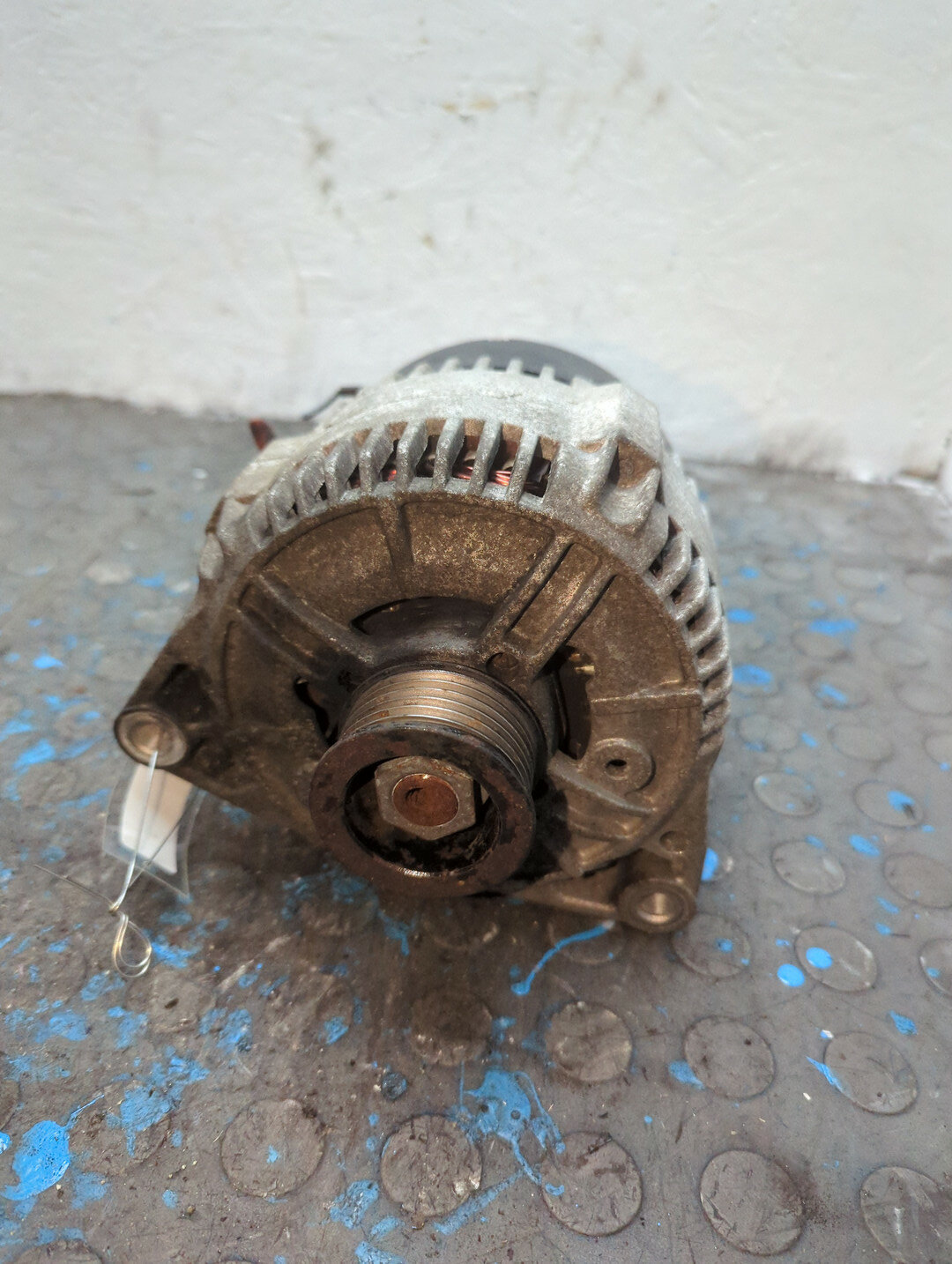 Генератор Opel Zafira A Б/У