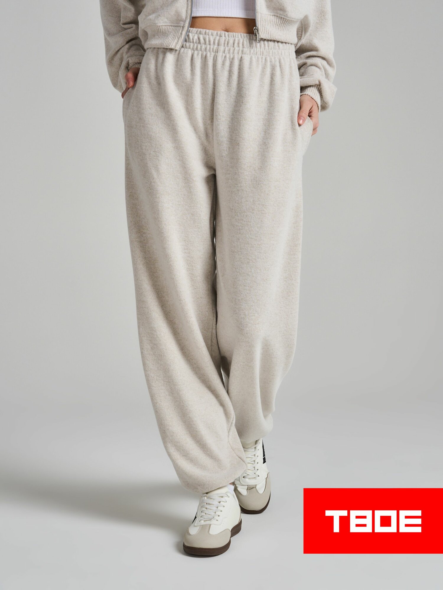 Брюки спортивные