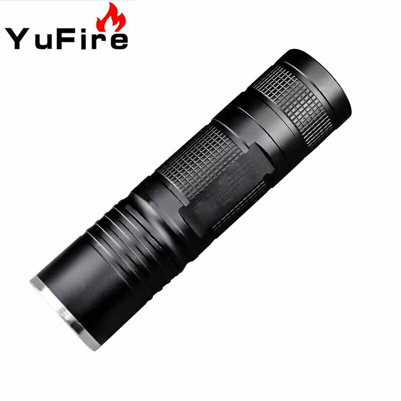 Перезаряжаемый светодиодный фонарик с 2x батареями 26650 зарядным устройством и коробкой компактный для ночного катания