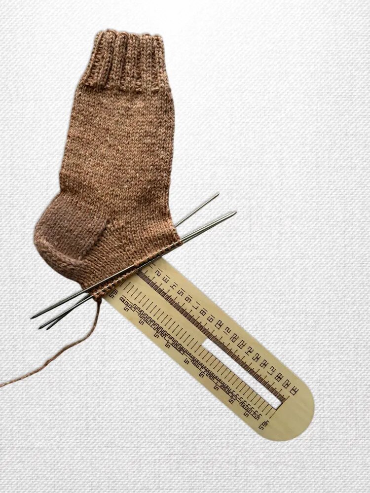 Линейка для вязания носков 4 в 1 Измеритель стопы, плотности, калибратор спиц 2 10 мм, шаблон