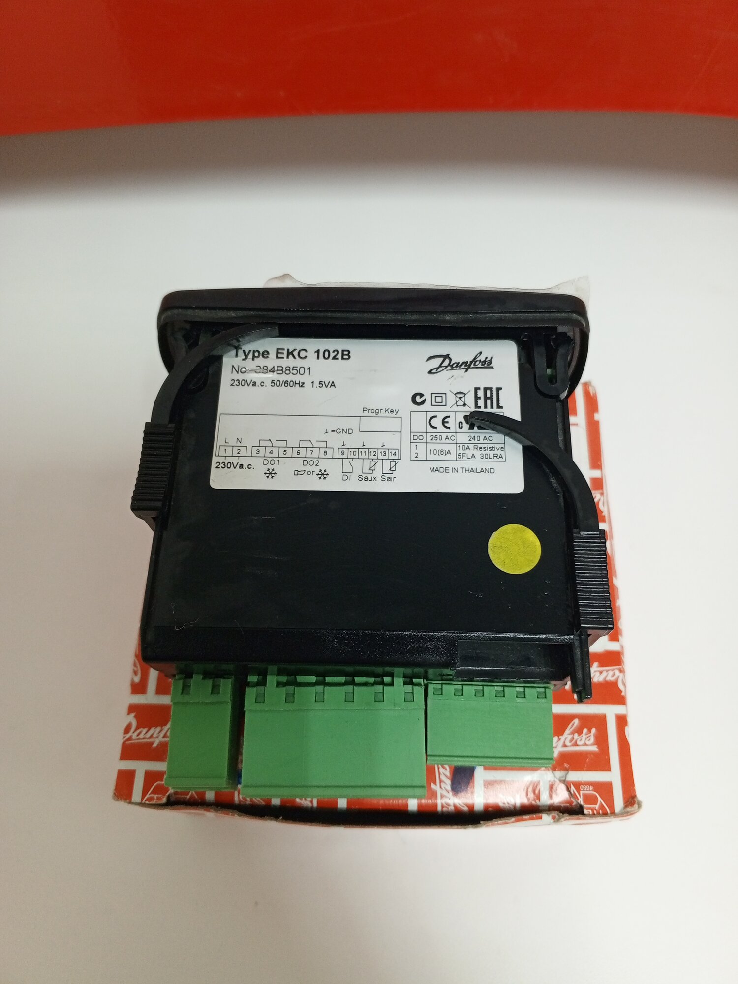 EKC 102, EKC 102 084B8501 EKC 102B Контроллер испарителя и уровня