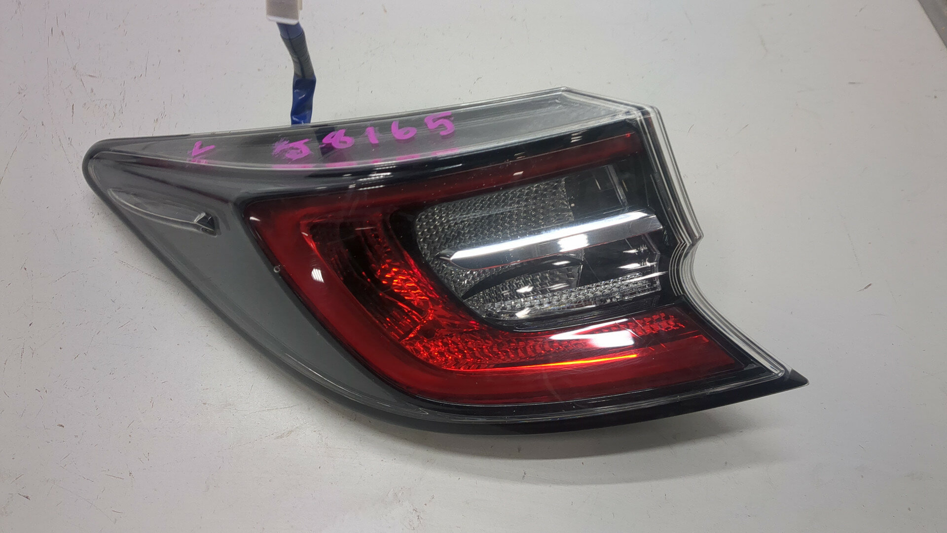 Фонарь (задний) левый Toyota Corolla E210 Б/У