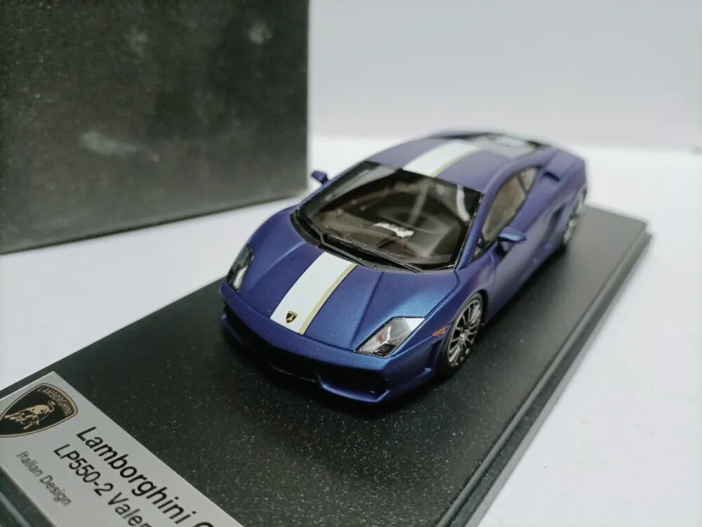 Коллекционная модель спортивного автомобиля Lamborghini Gallardo LP550-2 V.Ballboni, масштаб 1:43