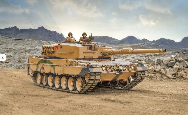 Сборная модель "Танк LEOPARD 2A4" (1:35), артикул 6559