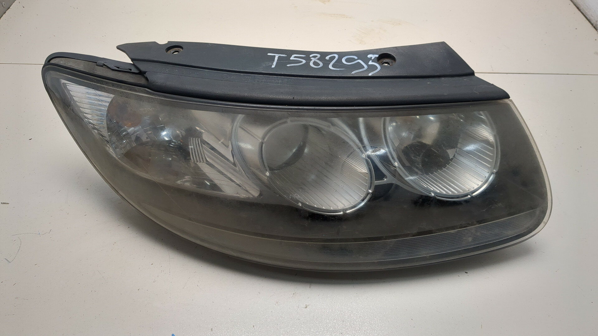 Фара (передняя) правая Hyundai Santa Fe Б/У