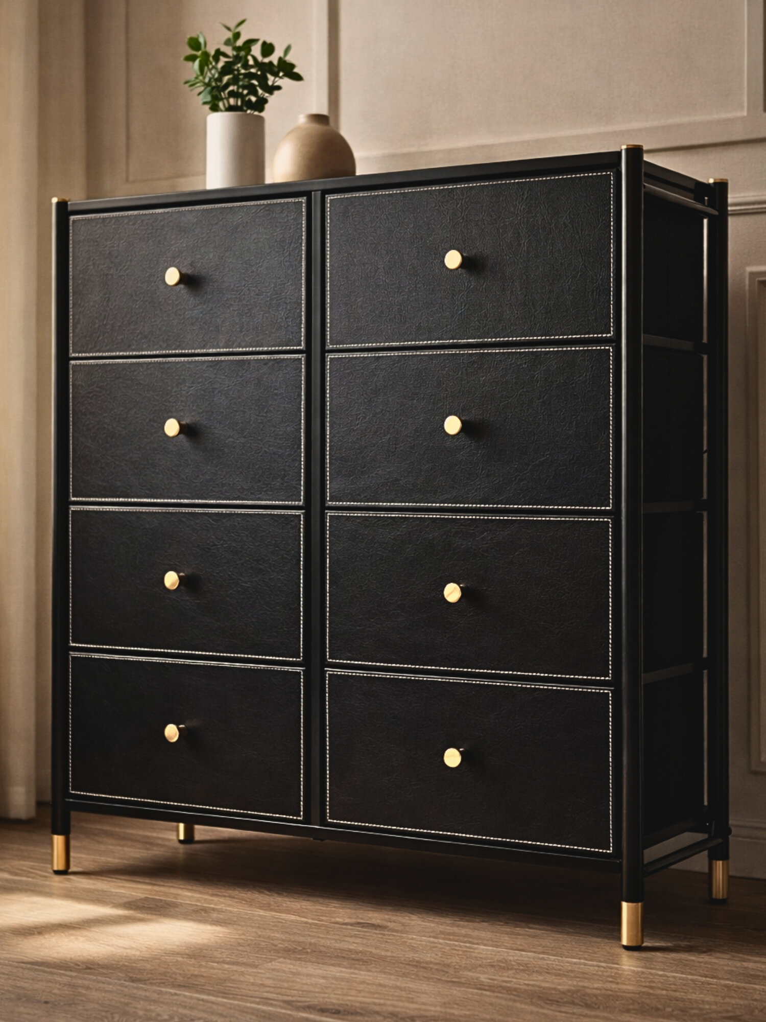 Комод черный высокий MOKKA с 8 ящиками для одежды, узкий 30 см, 99*88,5*30, экокожа, металлический каркас, золотые ручки