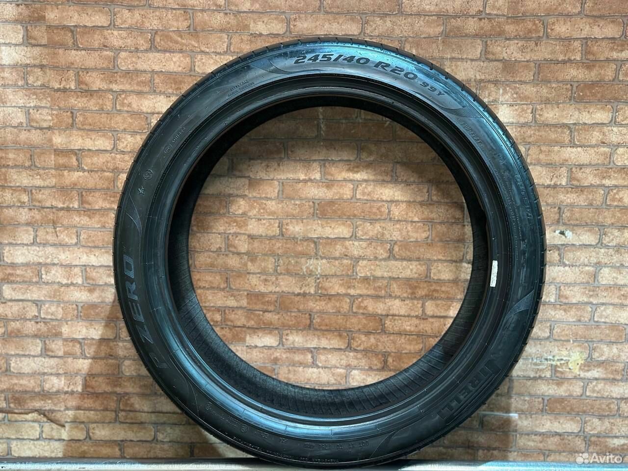 Pirelli P Zero PZ4 245/40 R20 — фото 1