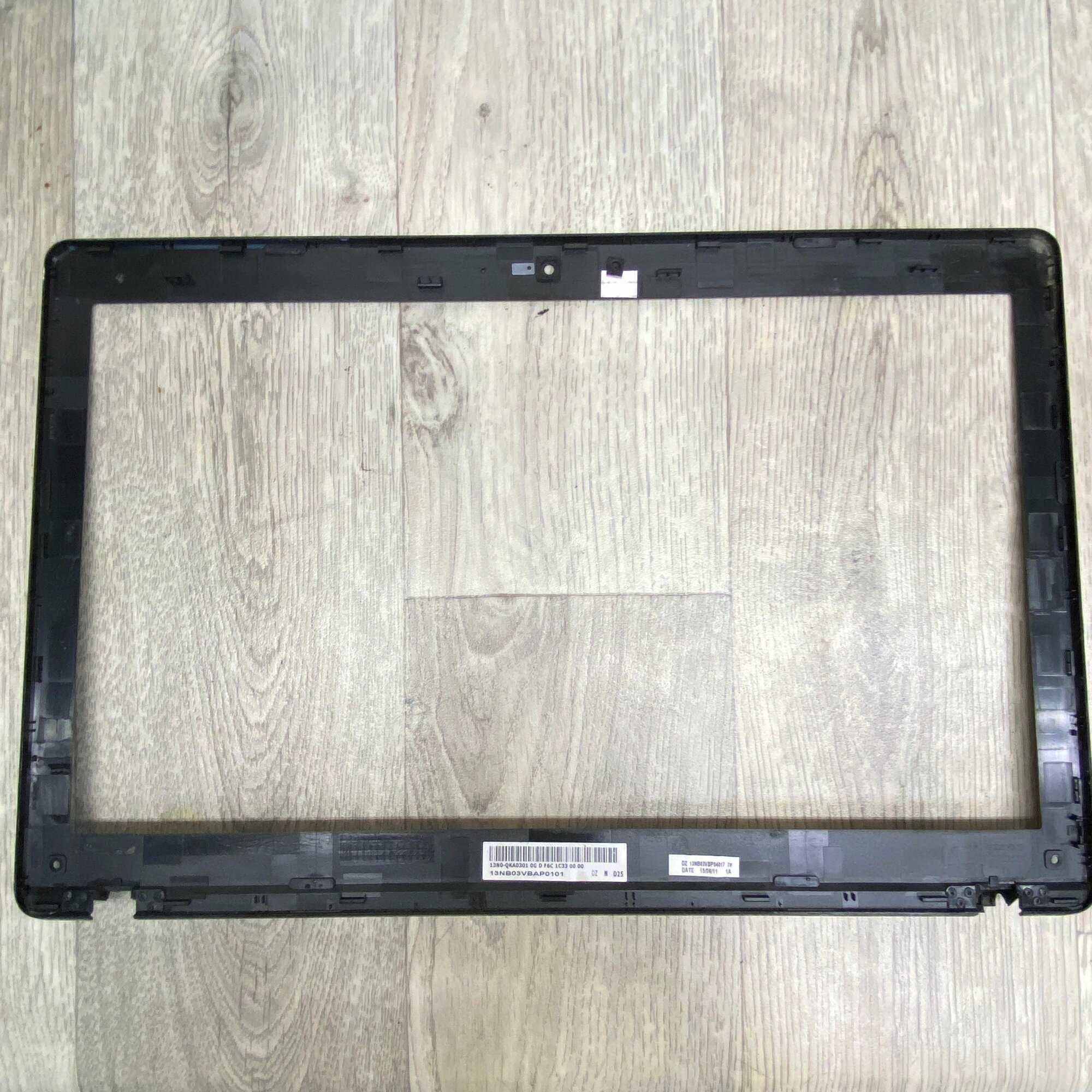 Рамка матрицы Asus X550 — фото 1