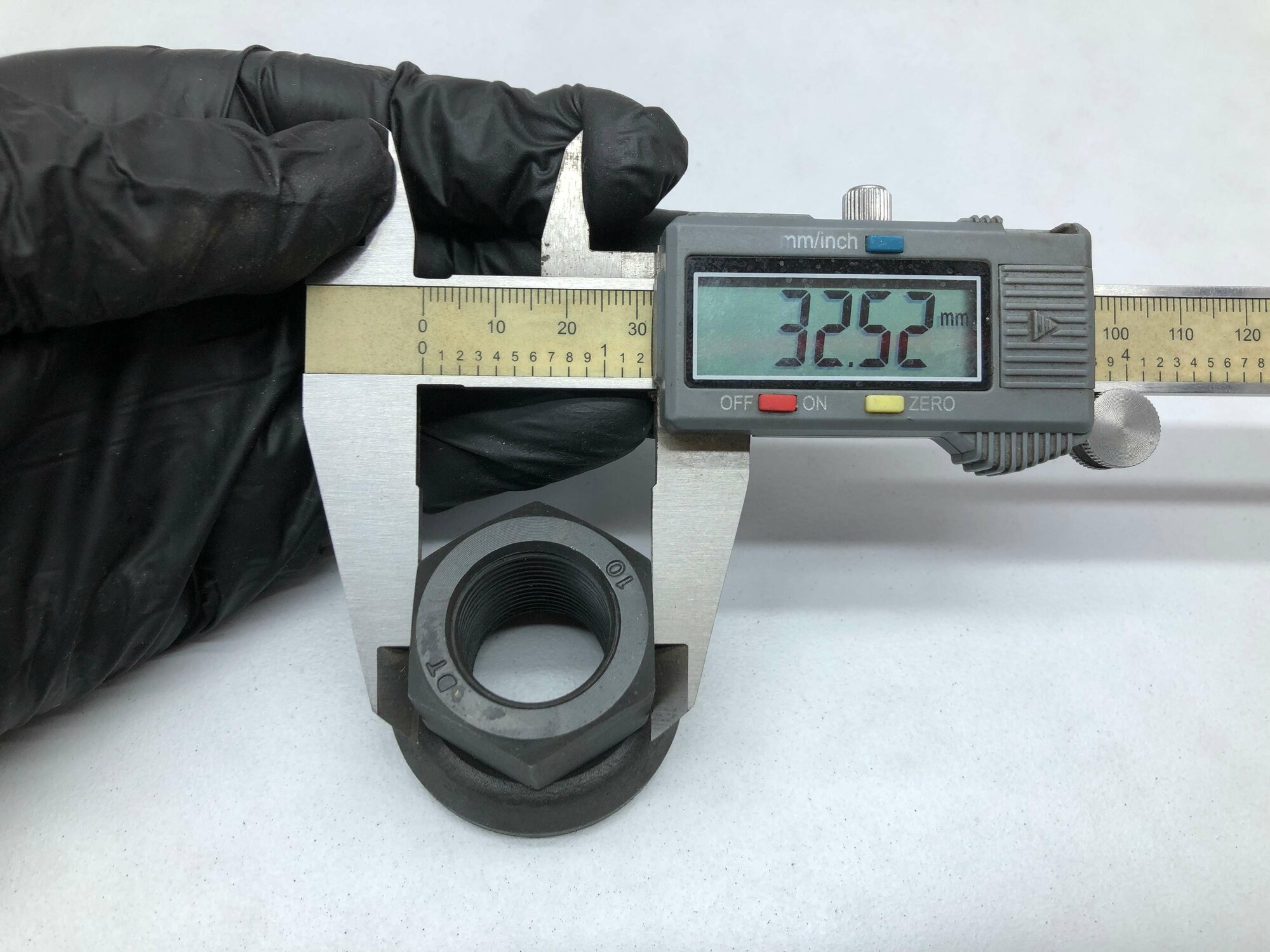 Гайка колесная M22x1.5 высота 34мм