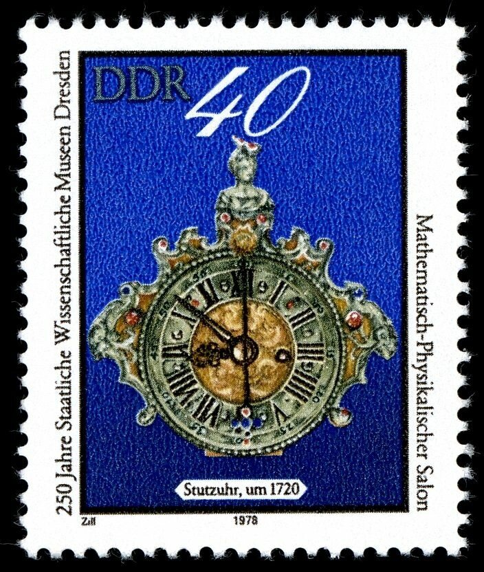 (1978-096) Марка Германия (ГДР) "Каминные часы" Музей Дрездена, 250 лет III гашеная
