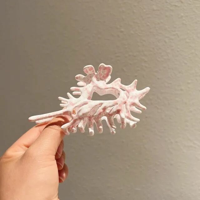 Заколка-краб для волос в виде ракушки