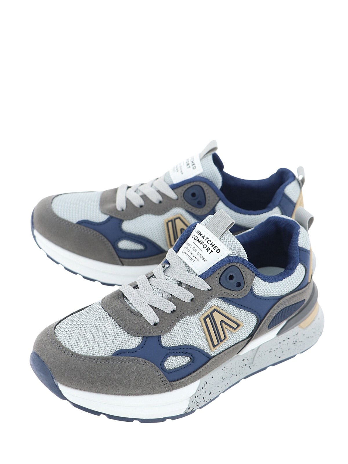 Кроссовки повседневные