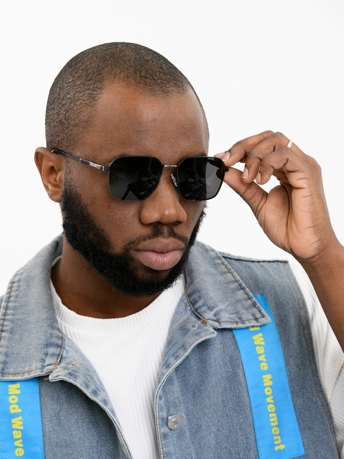 Солнцезащитные очки