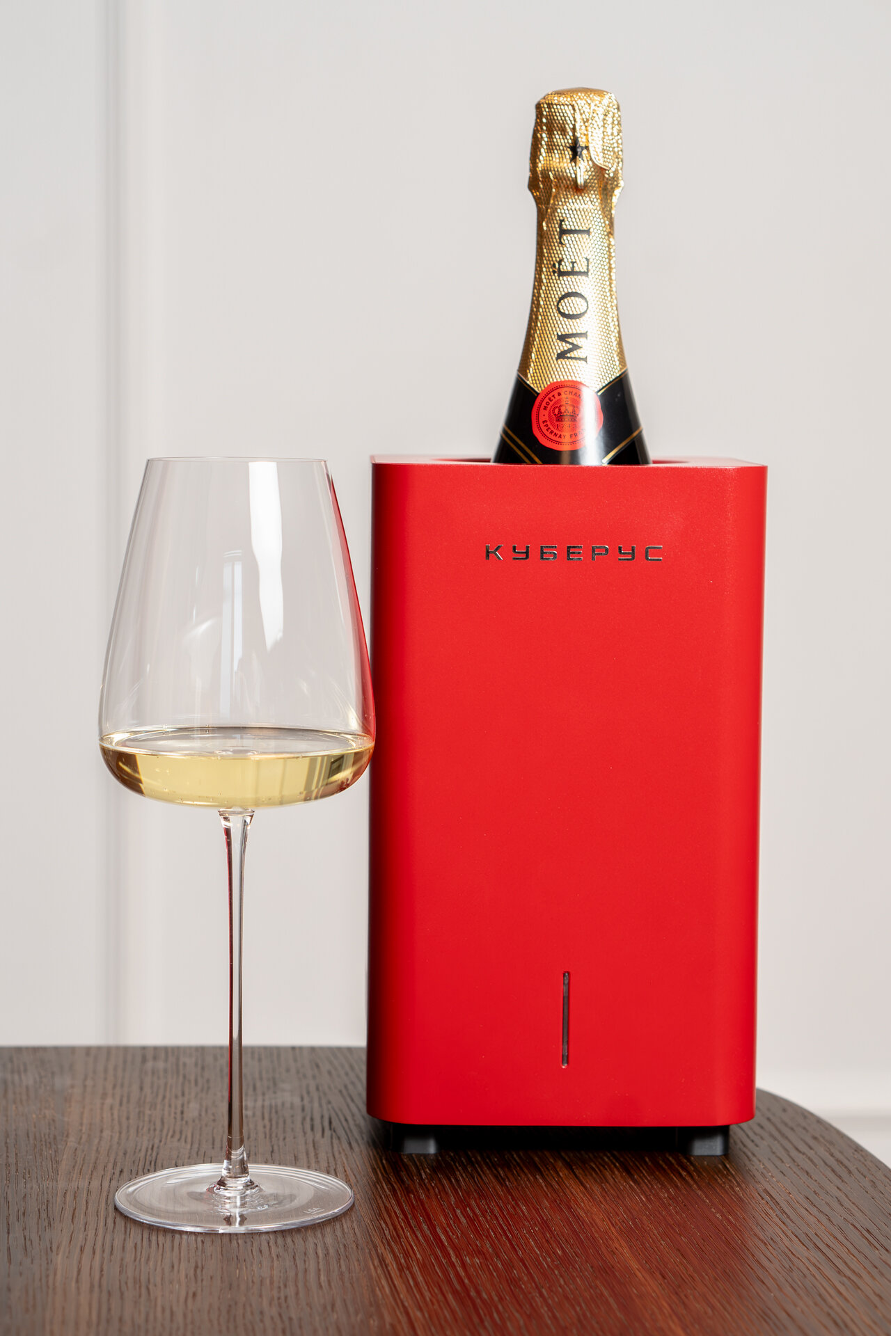 Беспроводной охладитель для бутылок куберус, встроенный аккумулятор, цвет красный