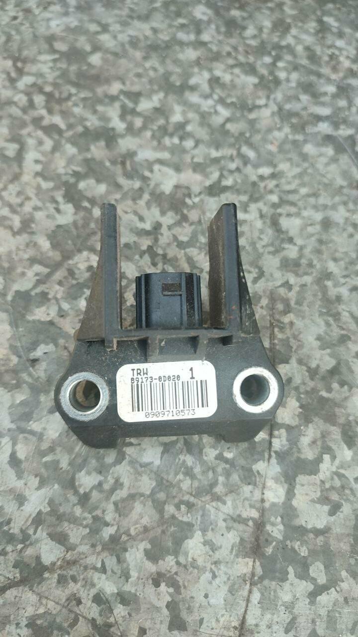 Датчик удара Toyota Yaris 891730D020