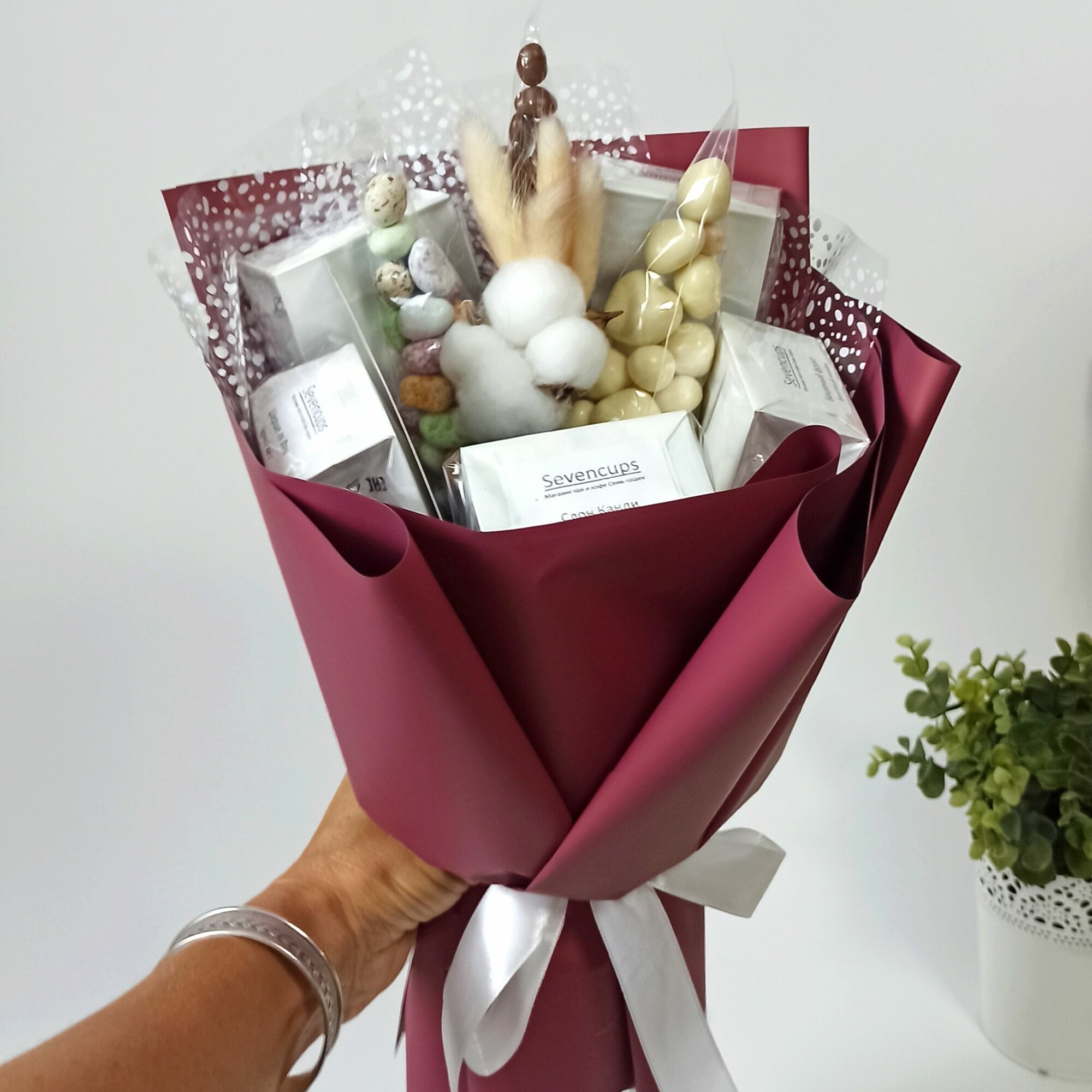 Подарочный набор чайный букет - букет из чая с драже и джемом