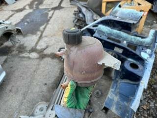 Бачок расширительный Lada Largus 1 поколение 1.6 K4M 2013 (б/у)