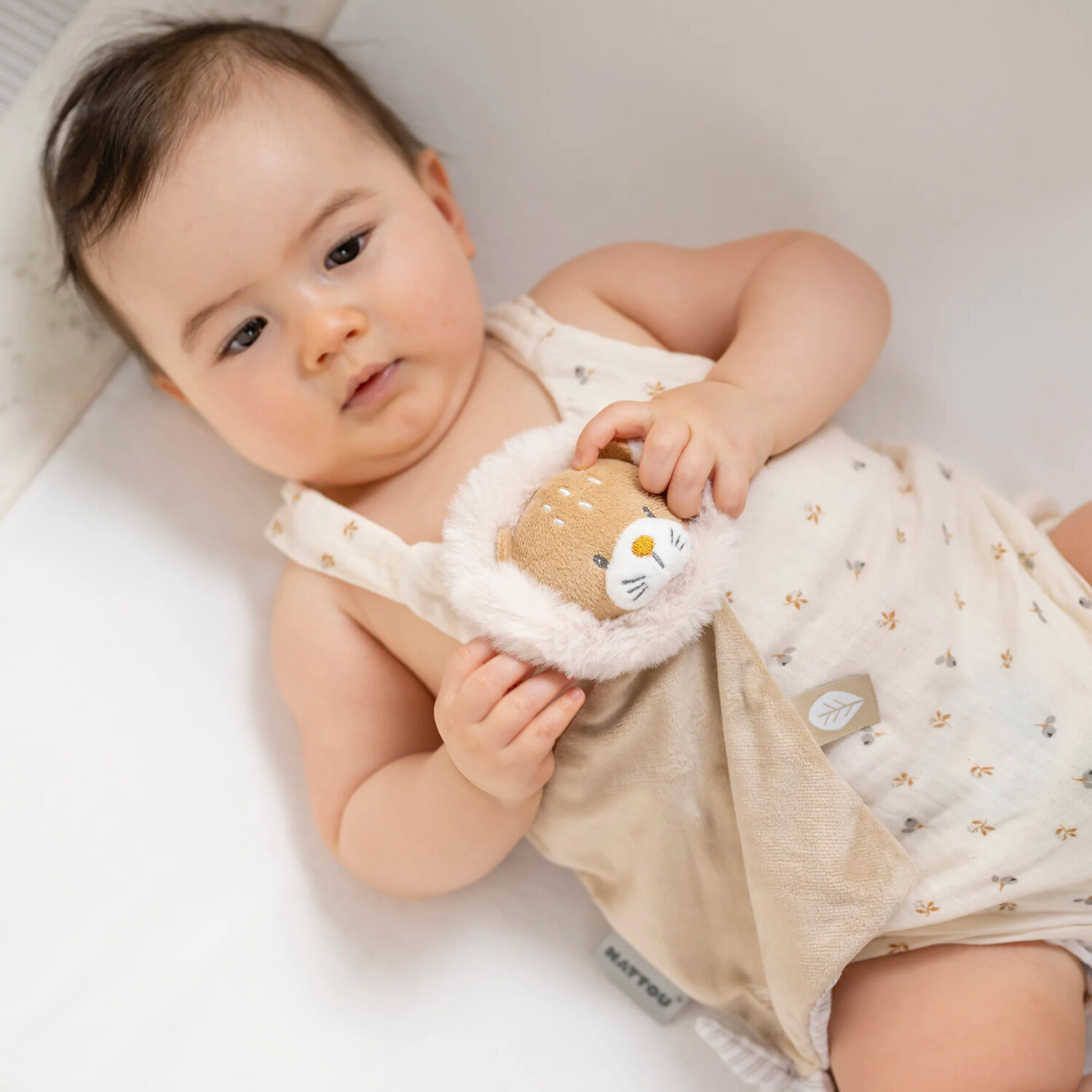 Игрушка мягкая Nattou Doudou малая FLO, ERNEST & OLI Лев 682046