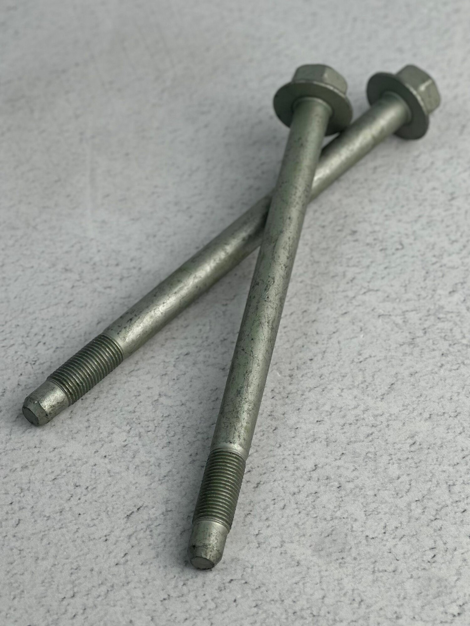 2 Болта амортизатора для автомобилей Hyundai/Kia верхний 553932k000