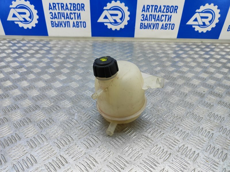 Б/У Бачок расширительный Nissan Almera G15 / Ниссан Альмера G15 1.6 K4MF496 102 Л.С 2016